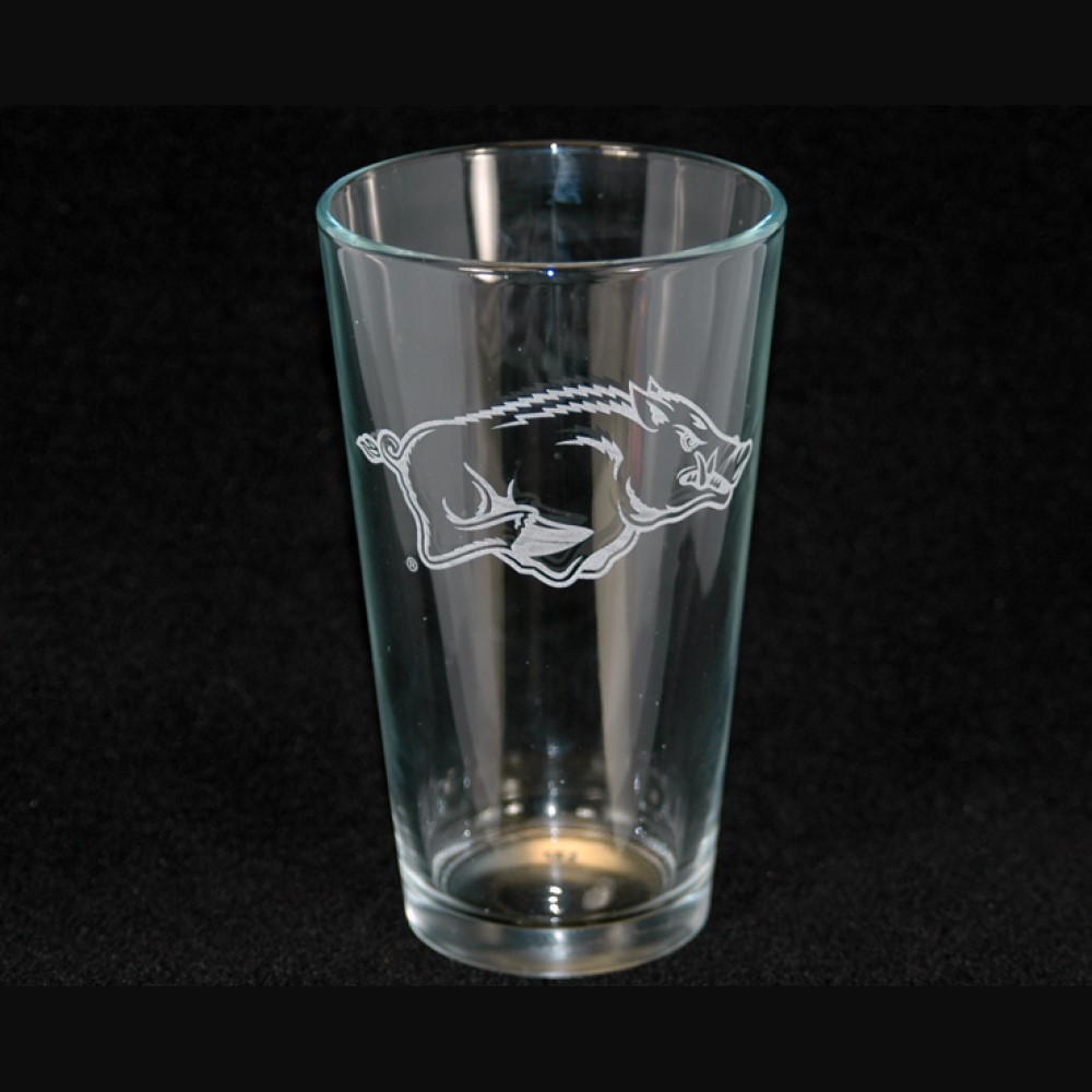 Arkansas Razorbacks Laser Hog Pint Glass | FlagandBanner.com